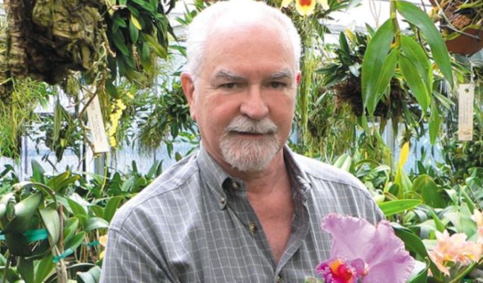 Robert Benevides Gay Partner Of Raymond Burr Career Wiki Dating Bio