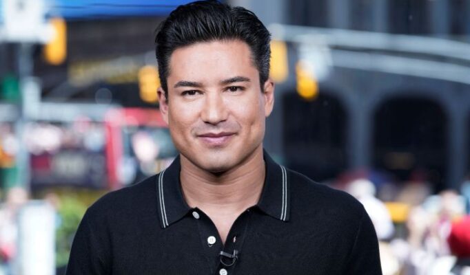 Mario Lopez Net Worth, Career, Salary, Married, Wife, Kids!
