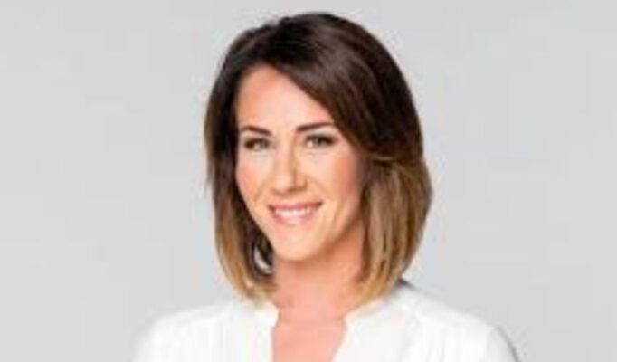 Kristi Gordon Net Worth, Salary, Earnings, Career, Married, Kids!