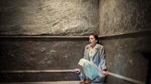 Mary Roscoe Net Worth, Career, Salary, Married, Husband! - Featured ...