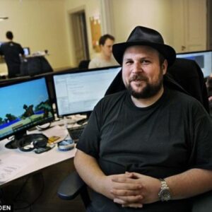 Elin Zetterstrand Markus Persson- Age, Wiki, Kid, Net Worth