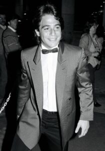 Tony Danza Married and Divorced Twice. Meet his ex-wives Rhonda Yeoman ...