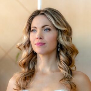 Pascale Hutton Net Worth- Husband, Age, Wiki, Bio, Career, Kids