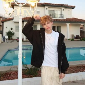 Andrew Pavlunin - Featured Biography